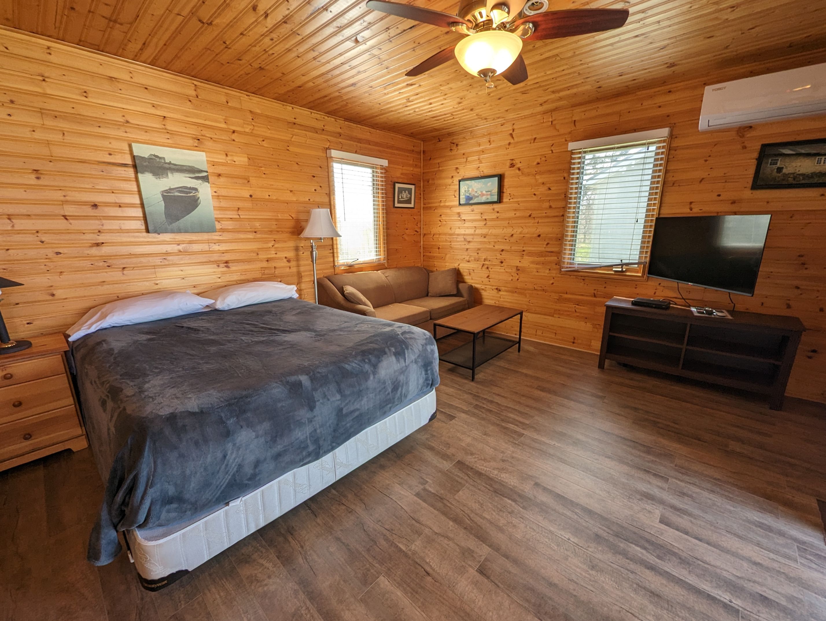 Open Concept Cottage (Studio) - North Rustico Cottages PEI
